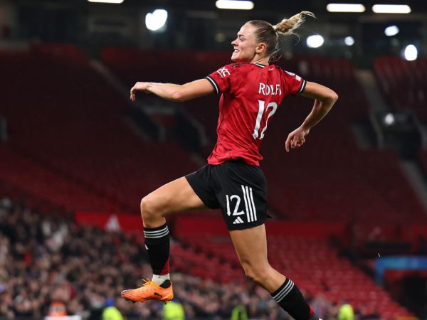 Is 'UEFA WCL Highlights: Man Utd v OL Lyonnes' on Disney+ ES - Where to ...