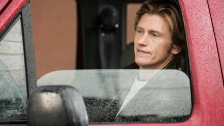 Regarder Rescue Me | Épisodes complets | Disney+